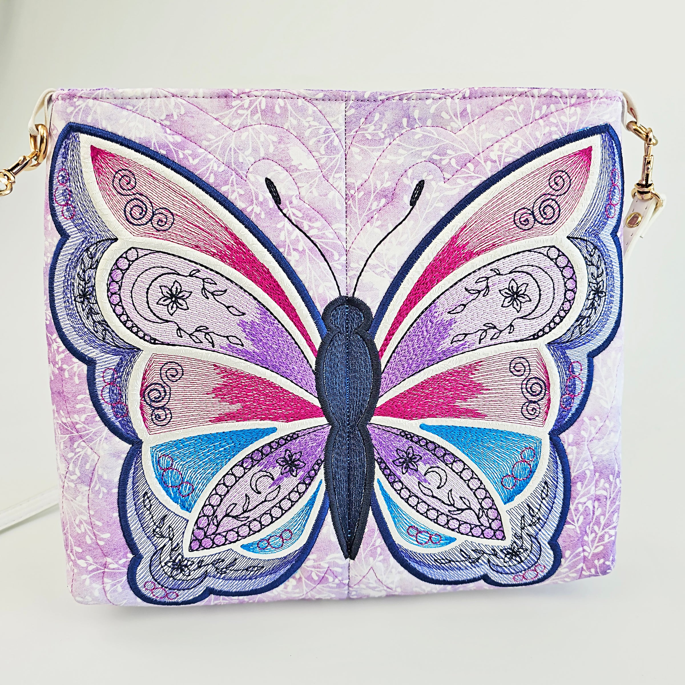 In The Hoop Machine Embroidery Design - Butterfly Handbag