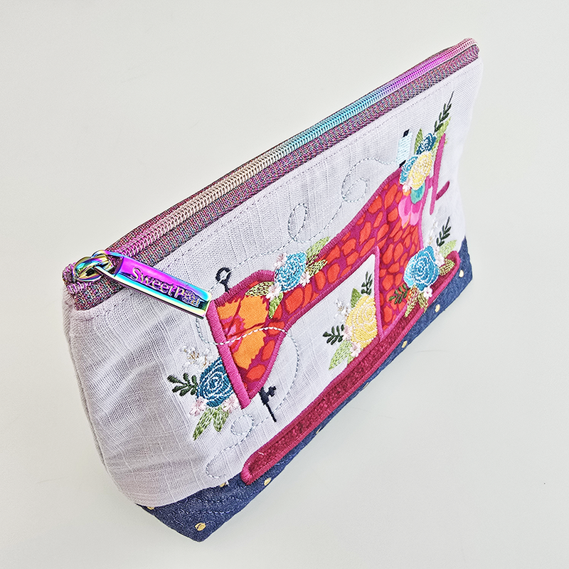 Floral Sewing Machine Purse