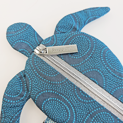 Embroidery Design - Turtle Zipper Purse