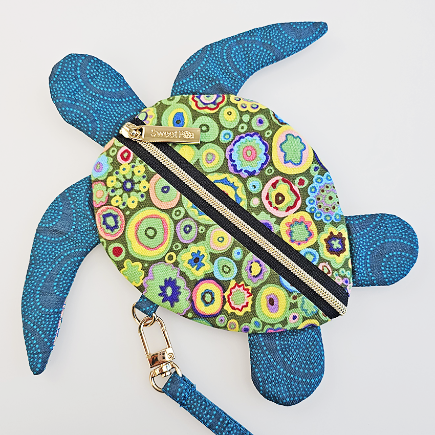Embroidery Ideas - Turtle Zipper Purse