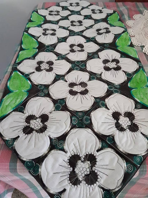 Machine Embroidery Design ITH - Pansy Quilt Block and Table Runner