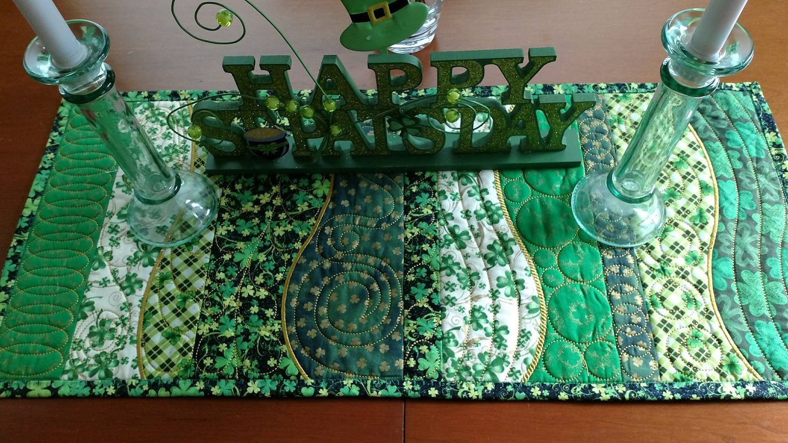 ITH Machine Embroidery Design - Freeform Table Runner