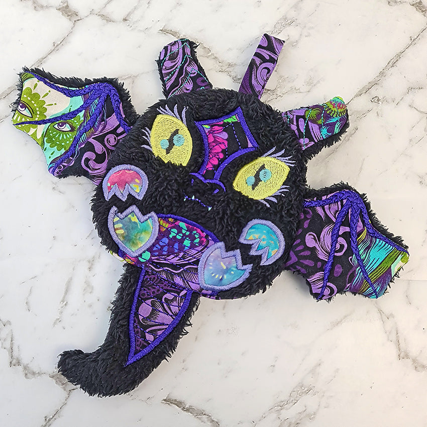 Embroidery Ideas - Dragon Zipper Purse