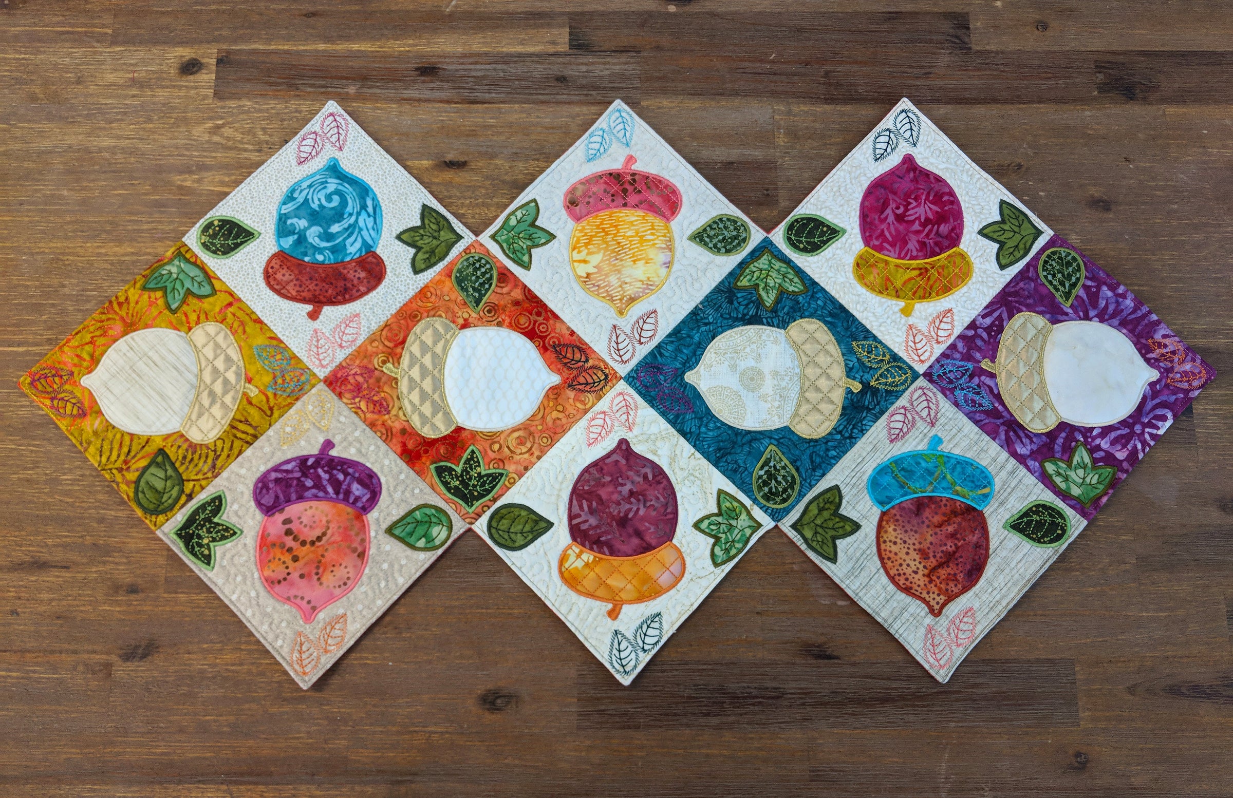 In The Hoop Embroidery Designs - Acorn Table Runner