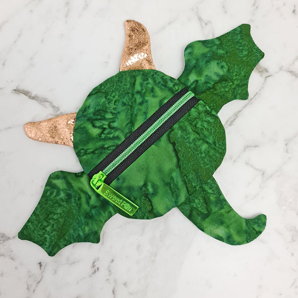 Embroidery Ideas - Dragon Zipper Purse