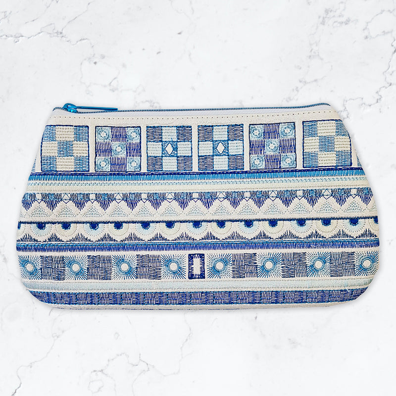 Geometric Pouch in the hoop machine embroidery design