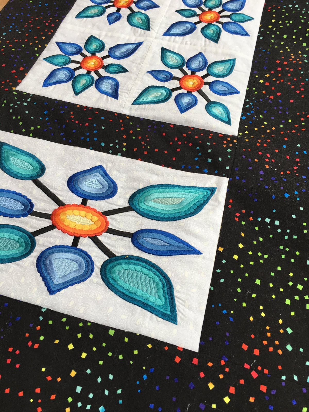ITH Machine Embroidery Design - Funky Flower Table Runner