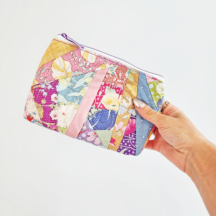 Flip & Fold Jumble Purse in the hoop machine embroidery design
