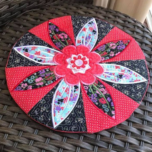 ITH Machine Embroidery Design - Flower Table Centre