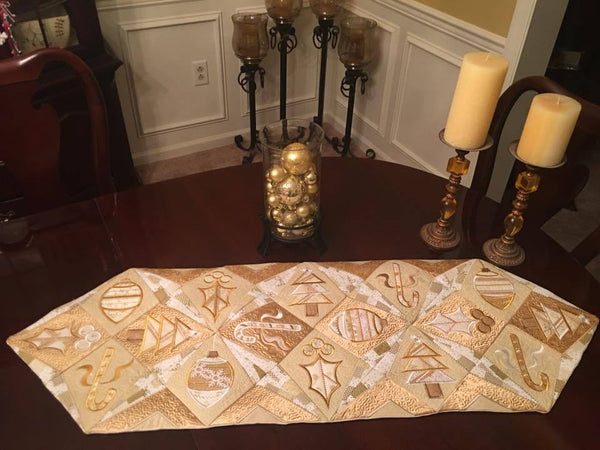 Christmas Star Table Runner in the hoop machine embroidery design ITH