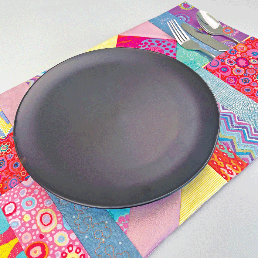 Machine Embroidery Design Idea - Placemat Patchwork Pocket