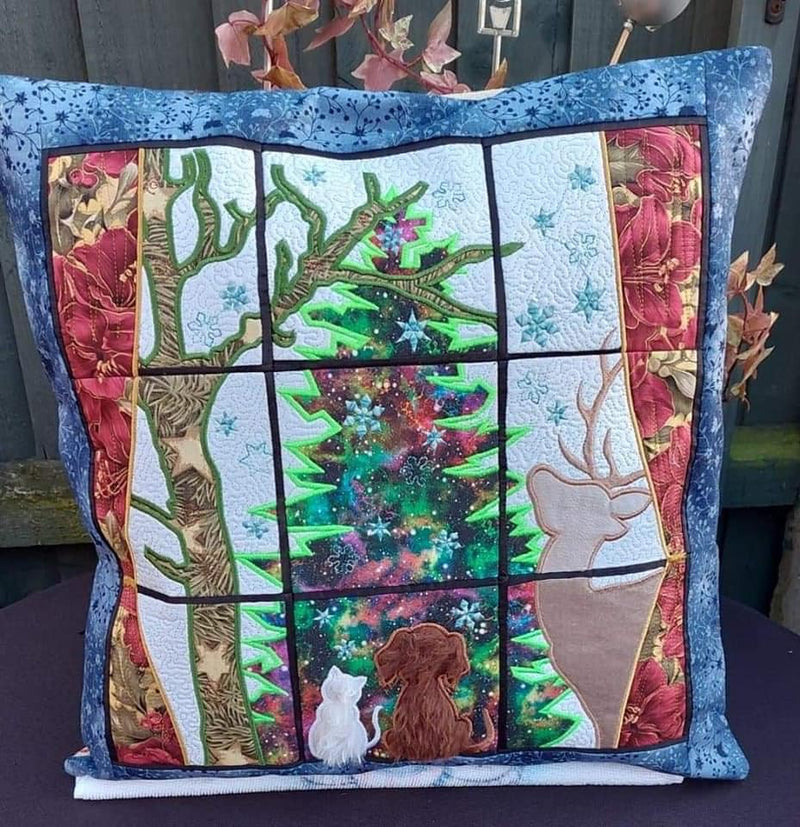 In The Hoop Embroidery Design - Cosy Christmas Scene