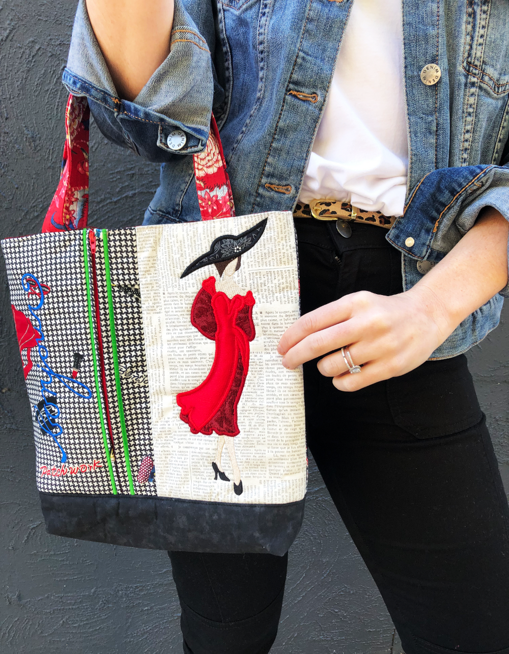 Bonjour bag ITH in the hoop machine embroidery design