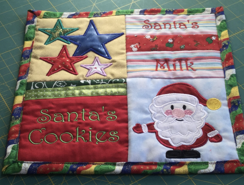 In The Hoop Embroidery - Santa's Cookies Christmas Place Mat