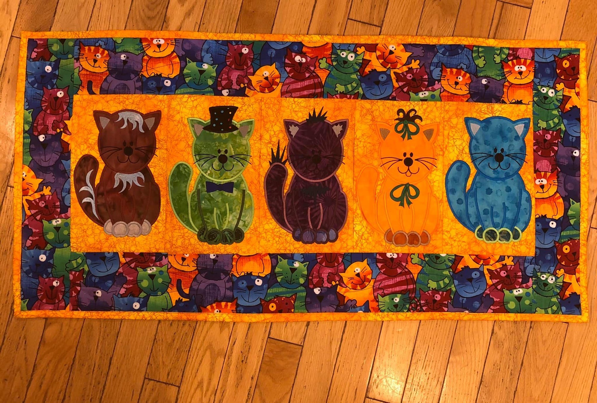 Machine Embroidery Design In The Hoop - Cat Table Runner