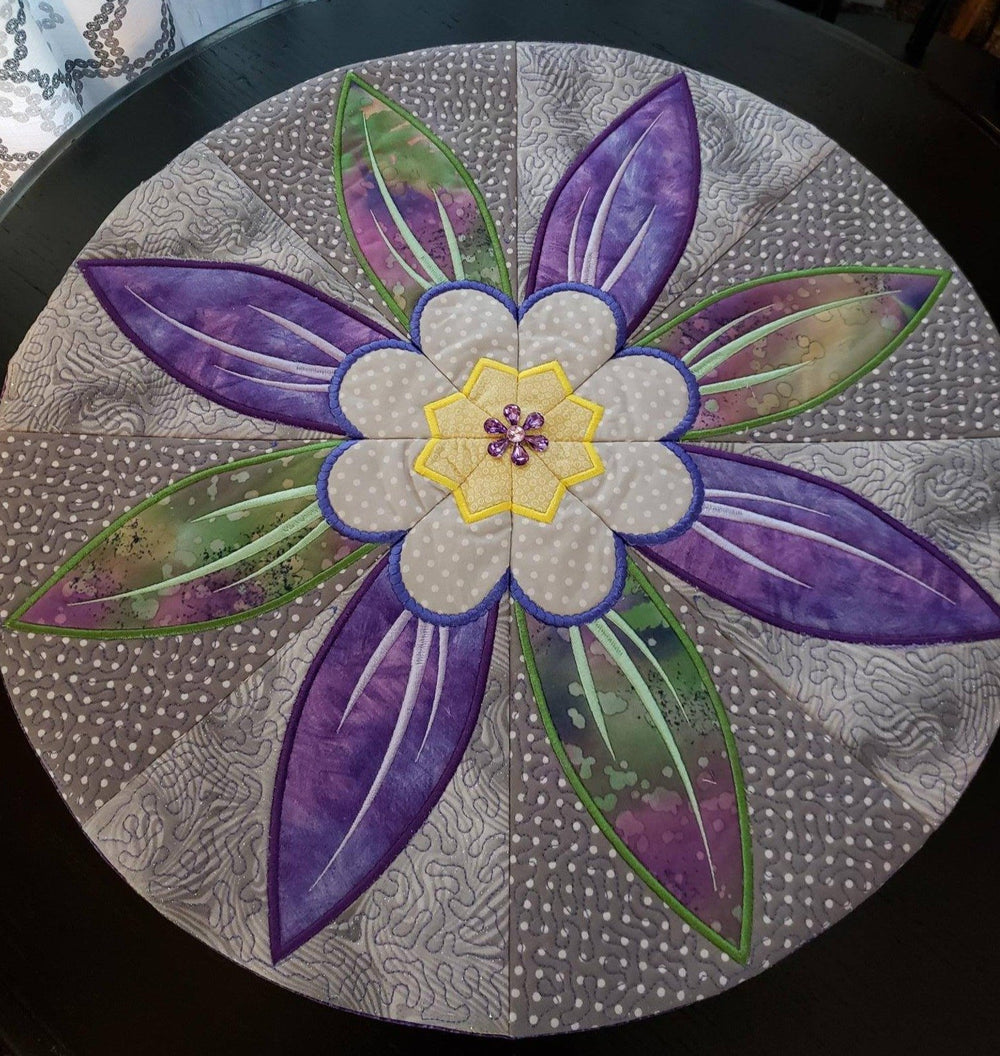 ITH Machine Embroidery Design - Flower Table Centre