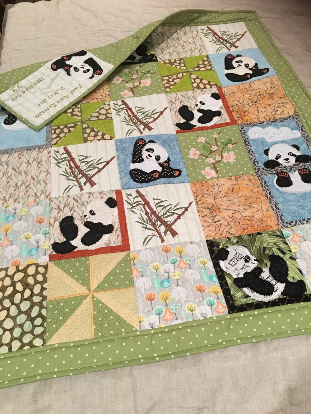 Machine Embroidery Design ITH - Panda Quilt