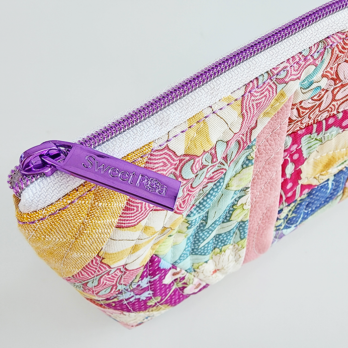 Flip & Fold Jumble Purse in the hoop machine embroidery design